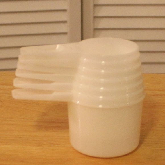 Tupperware | Kitchen | Vintage Set Of 6 Tupperware Stacking Measuring ...